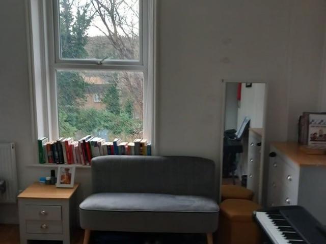 Room in a Shared House, Granville Road, S2