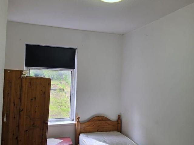Room in a Shared House, Gravelly Hill, B23