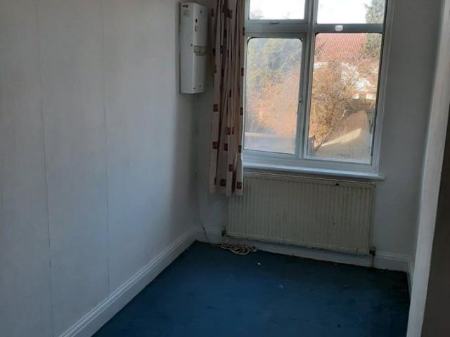 Room in a Shared House, Great West Road, TW5