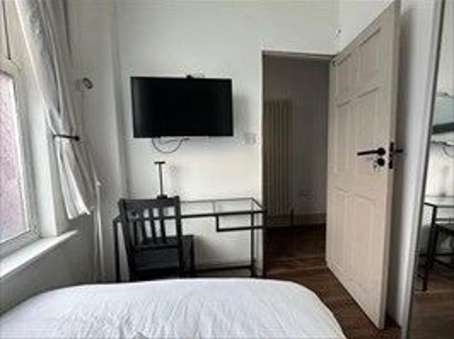 Room in a Shared House, Hyde Park, LS6