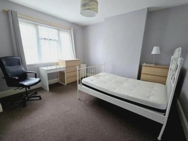 Room in a Shared House, Haddon Road, LS4