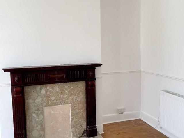 Room in a Shared House, Hampden Road, N17