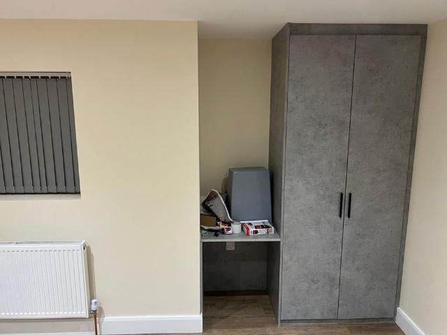 Room in a Shared House, Hanworth Road, TW4