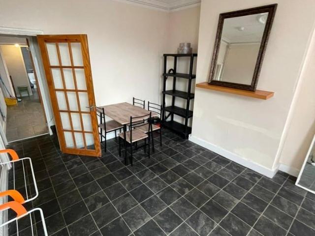 Room in a Shared House, Hartley Road, NG7