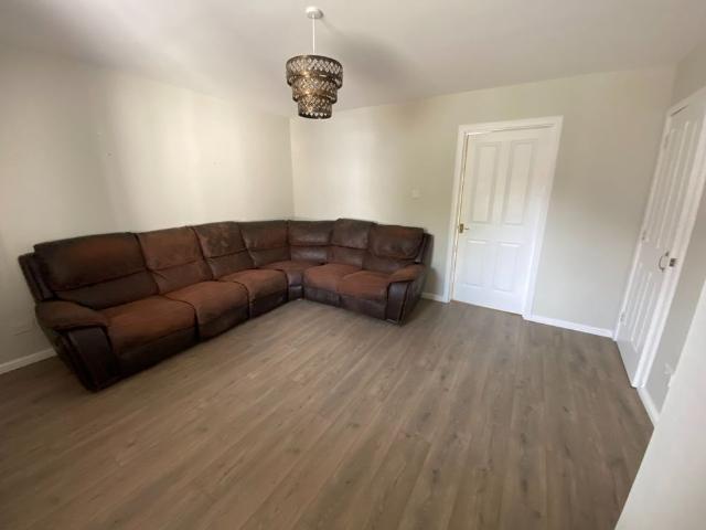 Room in a Shared House, Hay Drive, EH16