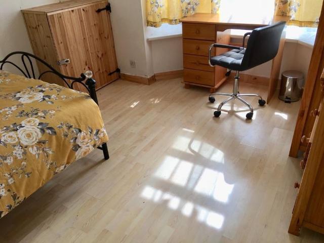 Room in a Shared House, Haydn Avenue, M14
