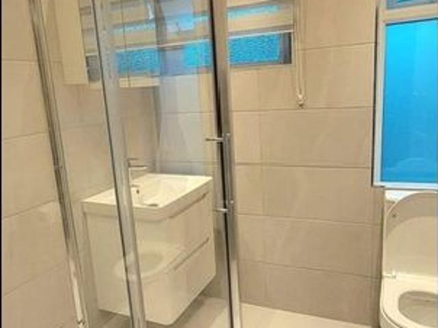 Room in a Shared House, Heather Park Drive, HA0