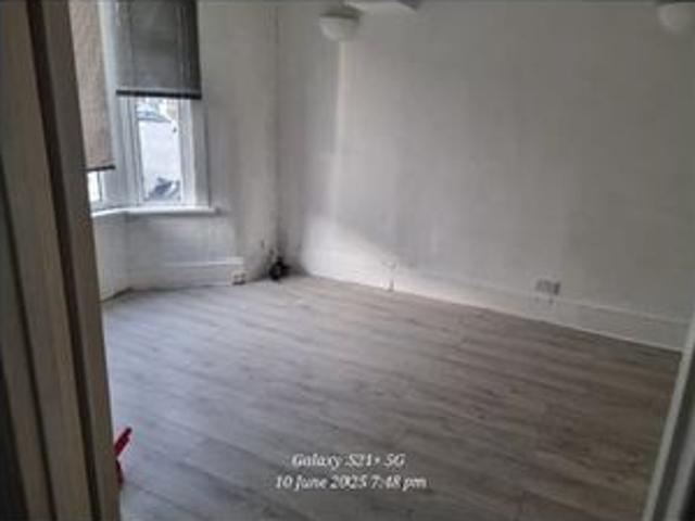 Room in a Shared House, Heigham Road, E6