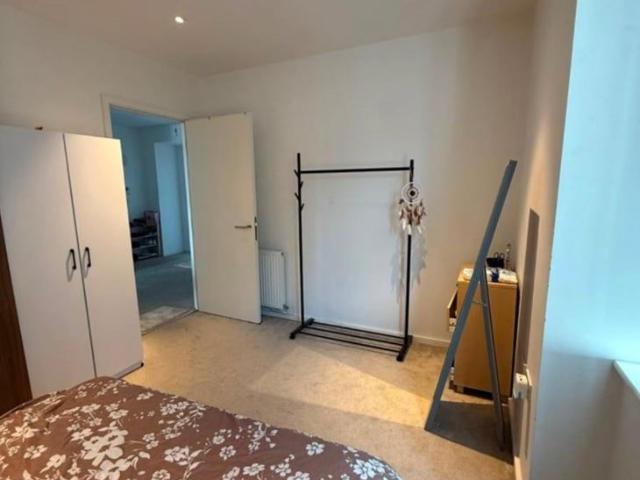 Room in a Shared House, High Road, IG1