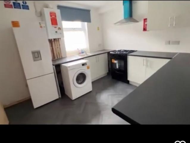 Room in a Shared House, High Town Road, LU2