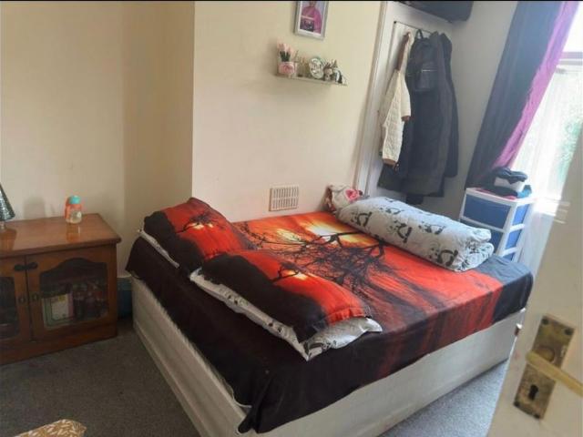 Room in a Shared House, Highbury Gardens, IG3