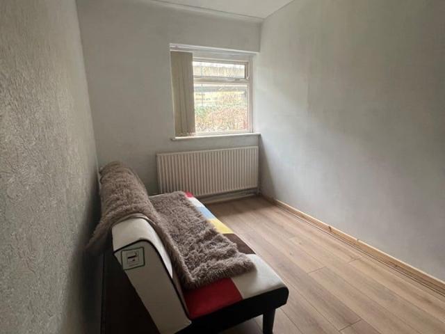 Room in a Shared House, Highfield Road, NG7