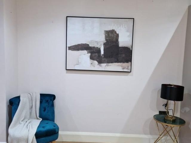 Room in a Shared House, Highlands Close, TW3