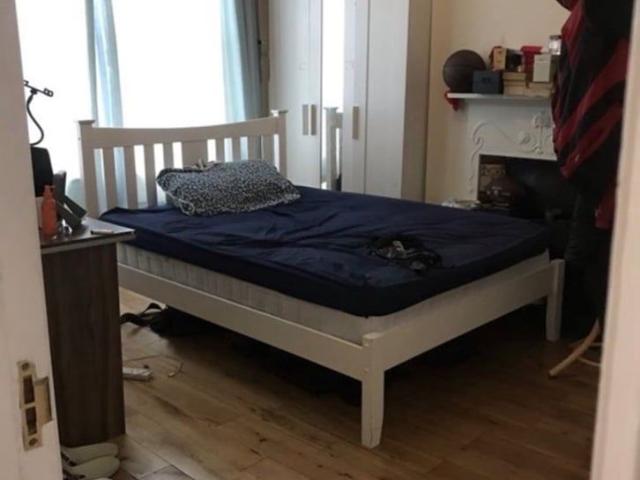Room in a Shared House, Holdenhurst Avenue, N12