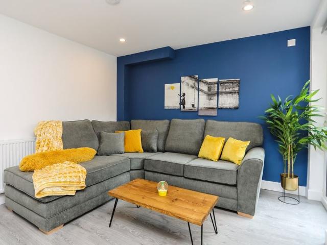 Room in a Shared House, Hollis Road, CV3