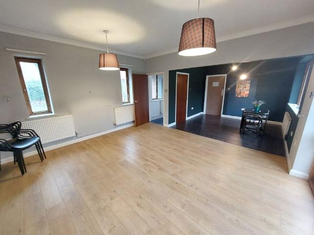 Room in a Shared House, Jenkins St, B10