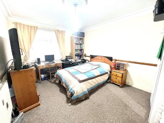 Room in a Shared House, Kilmartin Road, IG3