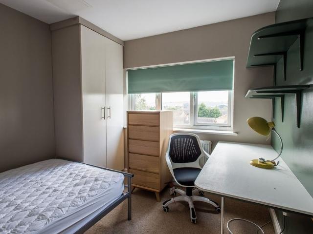 Room in a Shared House, Kimbolton Avenue, NG7