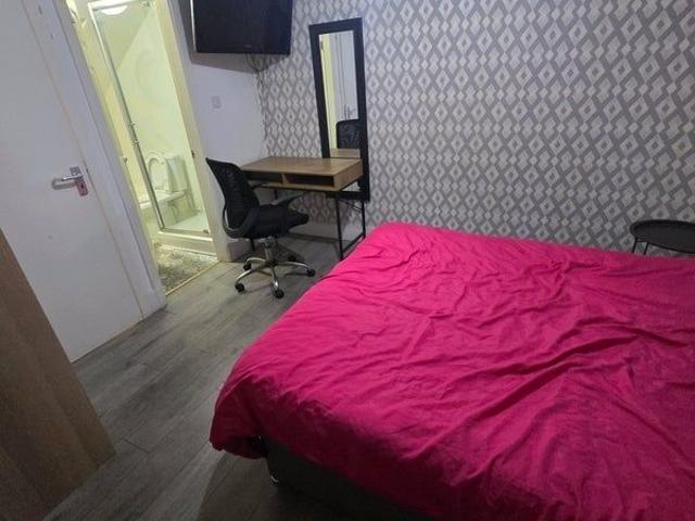 Room in a Shared House, Kings Grove, SE15