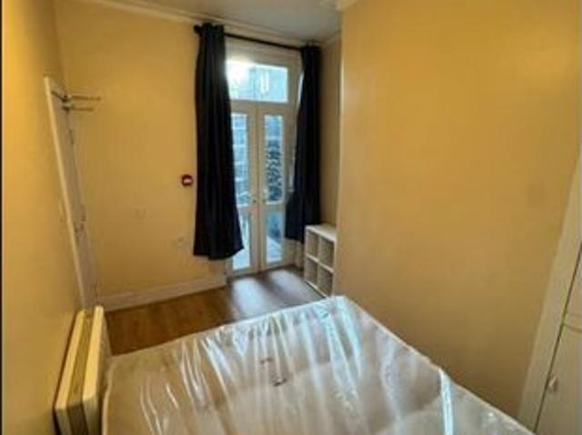 Room in a Shared House, Luxmore Road, L4