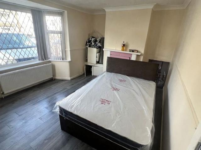 Room in a Shared House, Lyncroft Road, B11