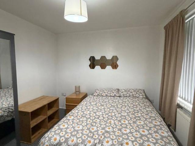 Room in a Shared House, Leasow Drive, B15