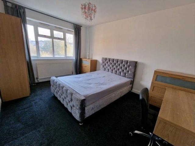 Room in a Shared House, Lockton Court, M1
