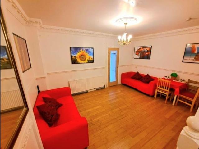 Room in a Shared House, London, E6