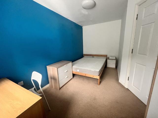 Room in a Shared House, Long Down Avenue, BS16