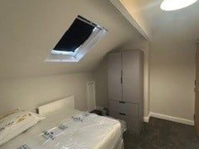 Room in a Shared House, Longroyd Grove, LS11