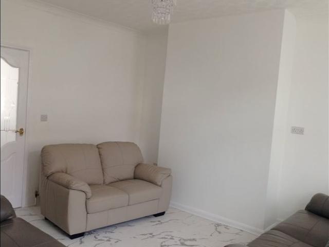 Room in a Shared House, Paddock Crescent, S2