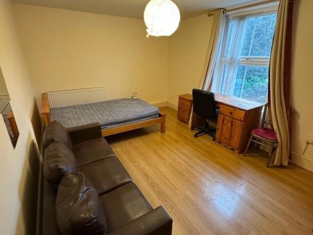 Room in a Shared House, Palmerston Road, SO14