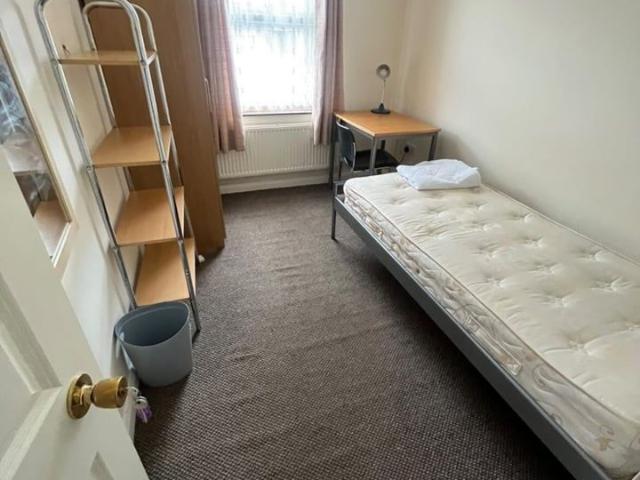 Room in a Shared House, Pitcroft Avenue, RG6
