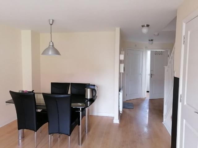 Room in a Shared House, Pitsford Way, L6