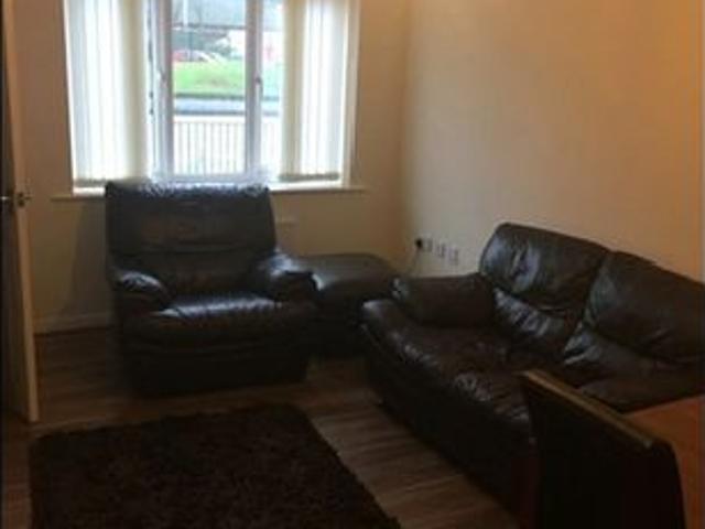 Room in a Shared House, Plymouth Grove, M13