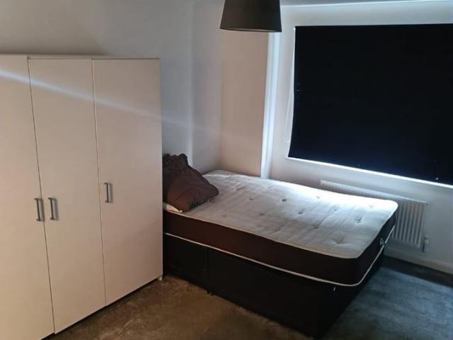 Room in a Shared House, Poppleton Close, CV1