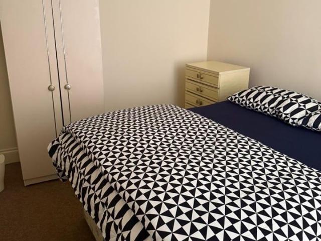 Room in a Shared House, Quantock Road, BS3