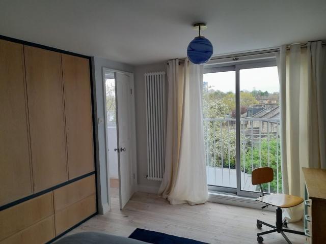 Room in a Shared House, Railton Road, SE24