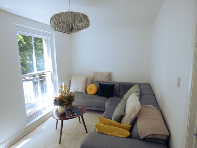 Room in a Shared House, Ravenscroft St, E2