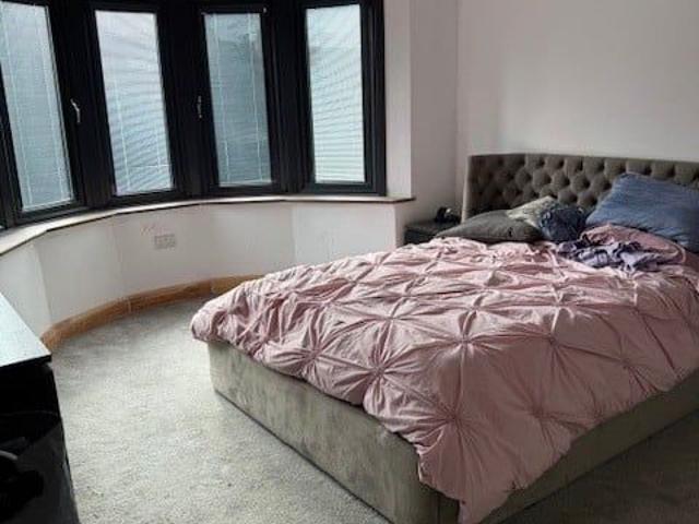 Room in a Shared House, Redbridge Lane East, IG4