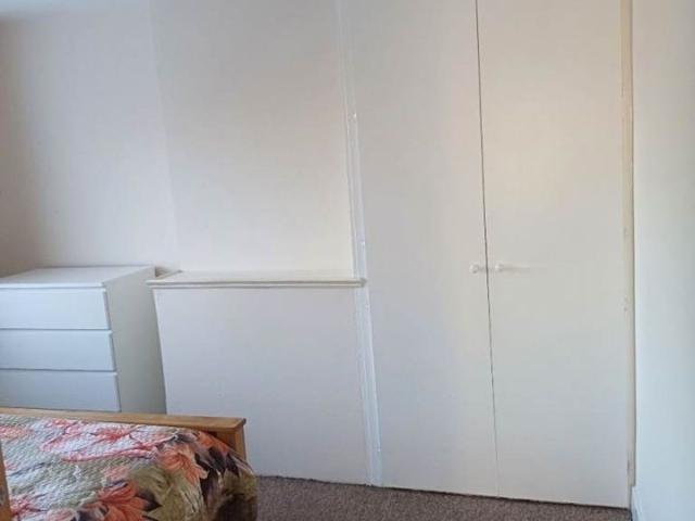 Room in a Shared House, Richmond Hill, LU2