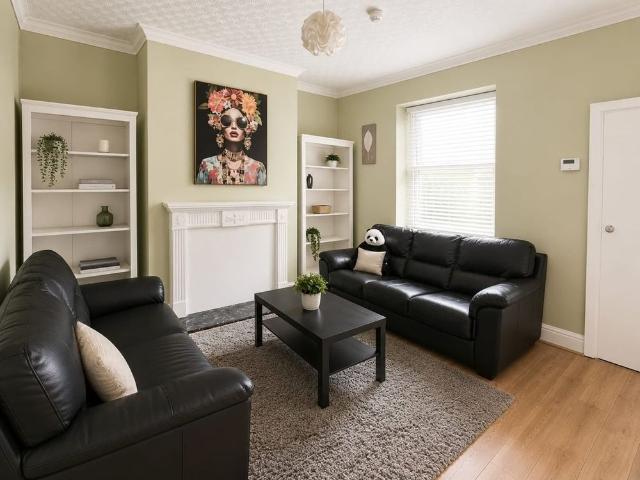 Room in a Shared House, Rippingham Road, M20