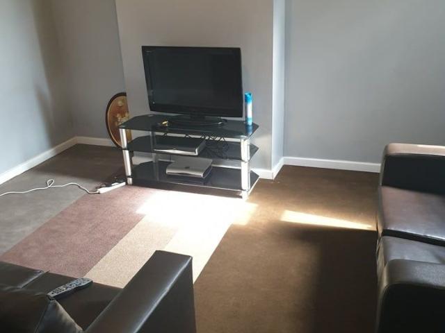 Room in a Shared House, Rochdale Road, M9