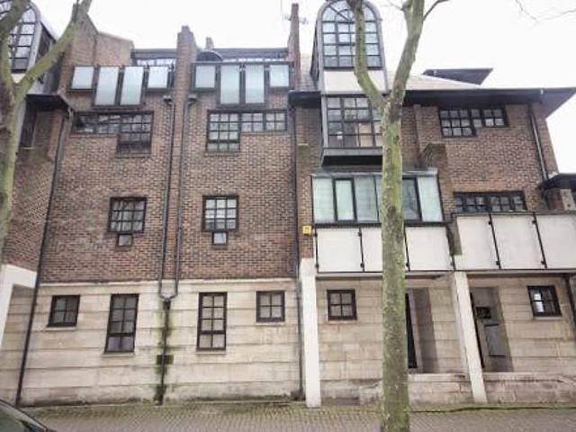 Room in a Shared House, Rope Street, SE16