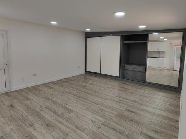 Room in a Shared House, Roxeth Green Avenue, HA2