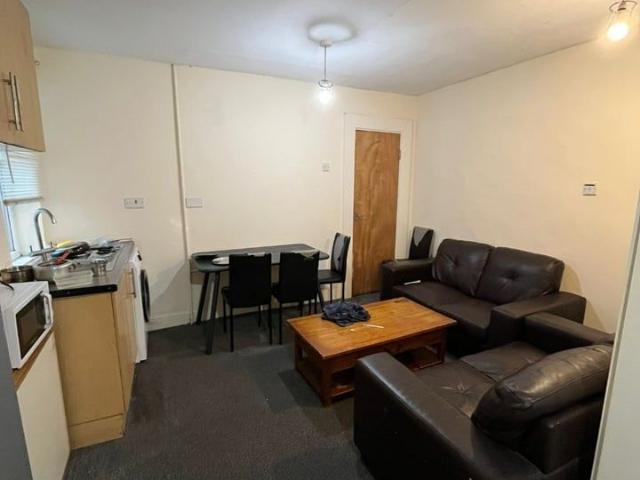 Room in a Shared House, Royal Park Avenue, LS6