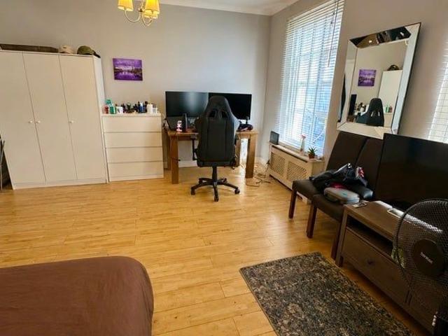 Room in a Shared House, St Michaels St, W2