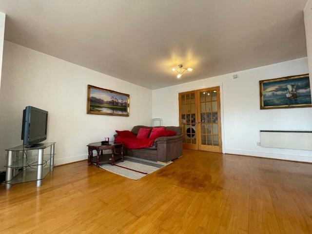 Room in a Shared House, St. Davids Square, E14