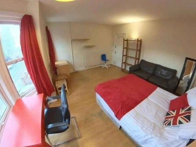 Room in a Shared House, St Denys Road, SO17