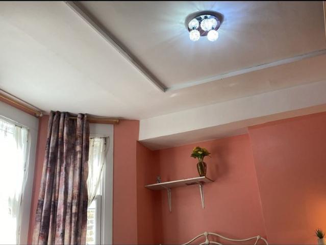 Room in a Shared House, St Julians Road, NW6
